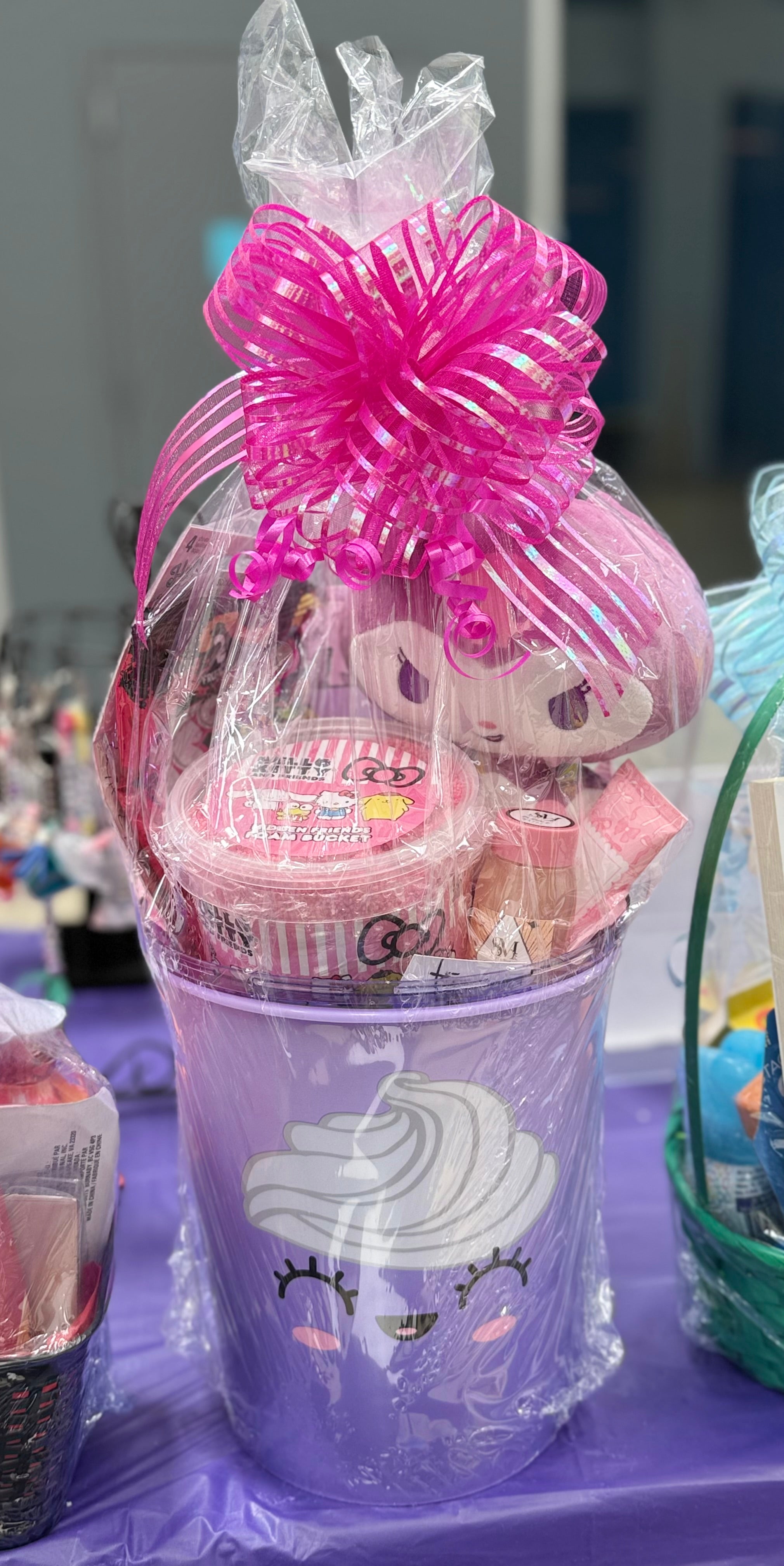 Hello Kitty garbage pill basket – M-Ashanti Crafts