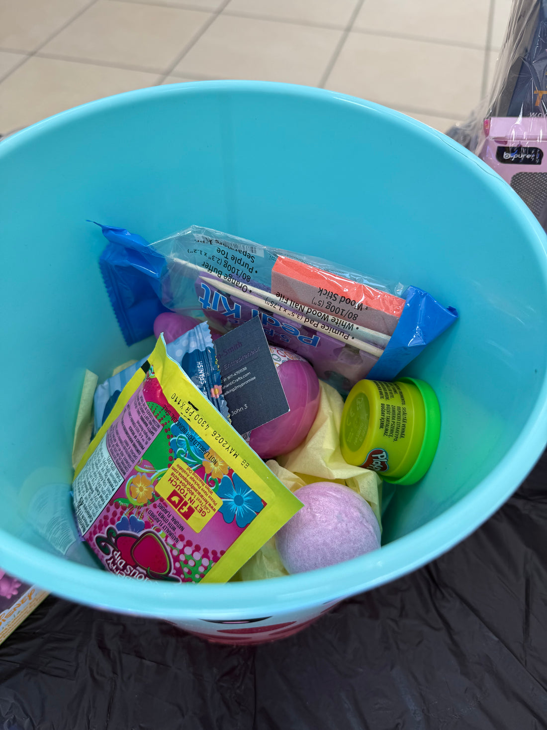 Hello Kitty garbage pill basket – M-Ashanti Crafts